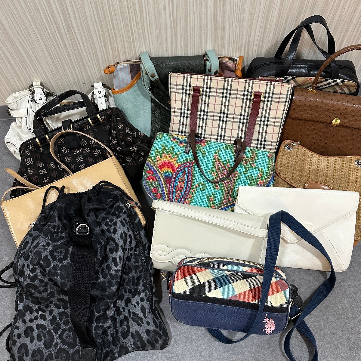 Yahoo!オークション -「香鳥屋 バッグ」の落札相場・落札価格 Yahoo!オークション -「香鳥屋 バッグ」の落札相場・落札価格