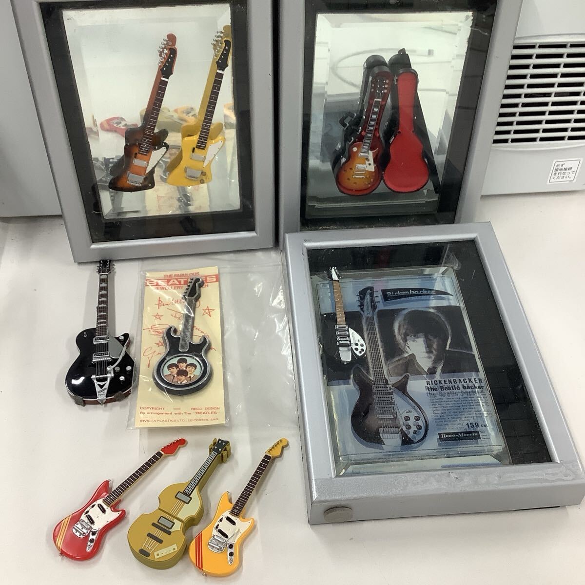 Yahoo!オークション -「ミニチュアギター」(THE BEATLES) (さ行 Yahoo!オークション -「ミニチュアギター」(THE BEATLES) (さ行