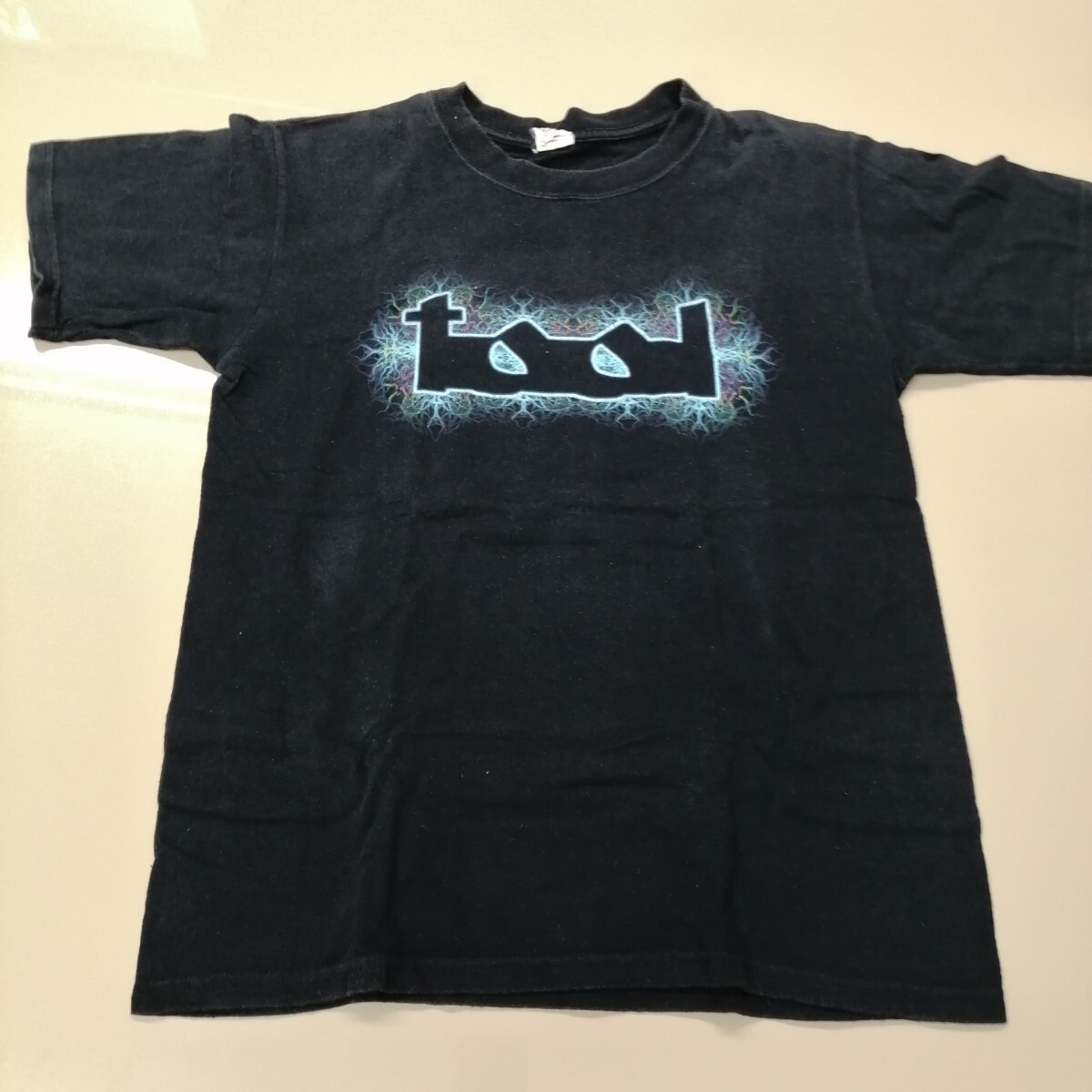 Yahoo!オークション -「tool」(Tシャツ) (記念品、思い出の品)の Yahoo!オークション -「tool」(Tシャツ) (記念品、思い出の品)の