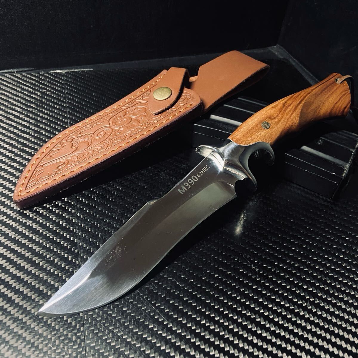 刃厚4mm 200g重量感 超高品質 サバイバルナイフ 鋼製 薪割り シース付き キャンプ アウトドア ハイキング 野外登山