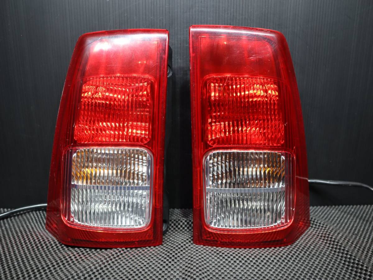 トッポBJ GF-H42A 左テールランプ M D85/A26 1146-338｜自動車、オートバイ