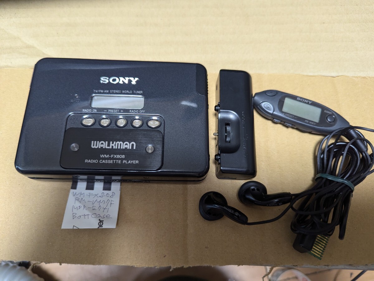 動作品 WM-505 ウォークマン電池ボックス 幅広い リモコン 動作品 WM-505 ウォークマン電池ボックス 幅広い リモコン