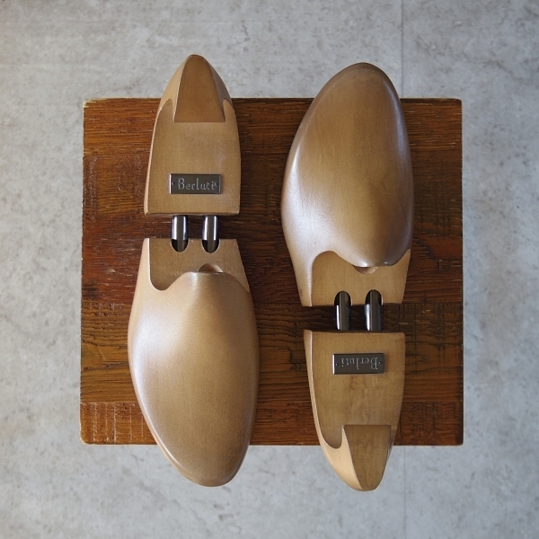 Yahoo!オークション -「Berluti」(シューキーパー) (靴用品)の Yahoo!オークション -「Berluti」(シューキーパー) (靴用品)の